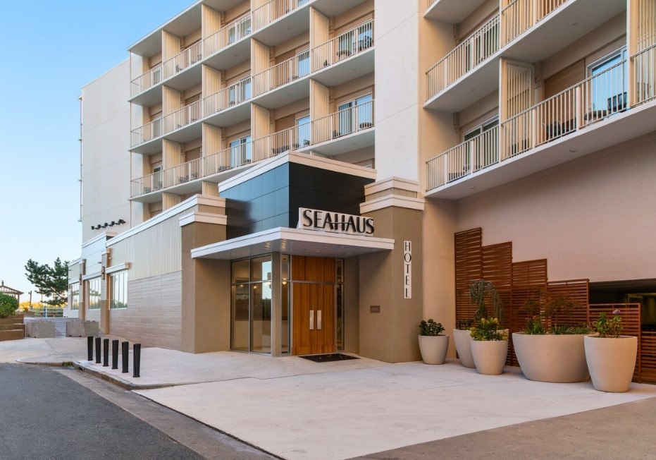 Jersey Shore Hotels on Boardwalk | The Seahaus Hotel Atlantic City NJ